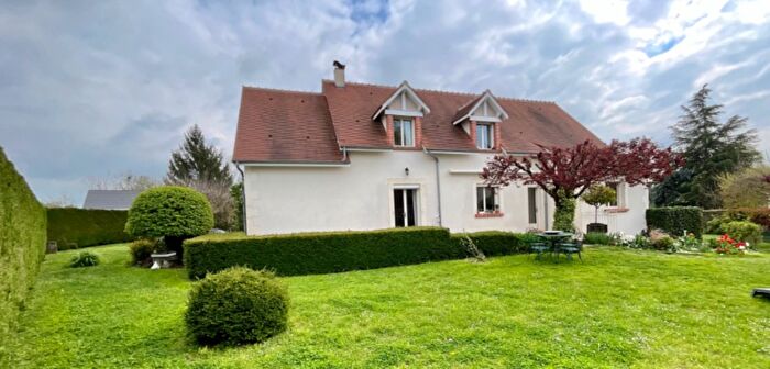 Maison à vendre - Mehun-sur-Yèvre - 5 pièces - 4 chambres