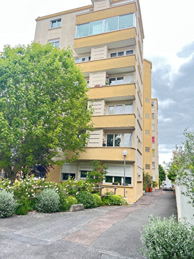 Appartement 4 pièces à Courbevoie, Bécon, à vendre