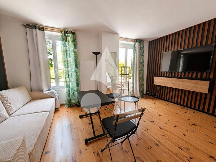 Centre Haut, Vernouillet - Maison 2 pièces à louer
