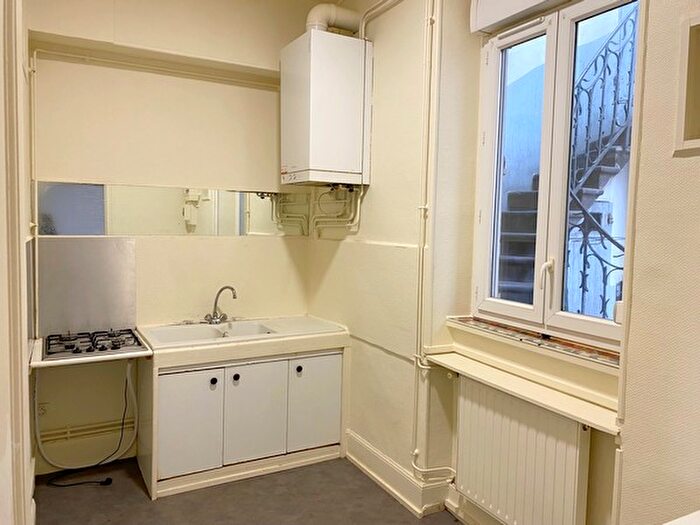 Appartement à louer - Clermont-Ferrand, Jaude, Fontgiève Saint-Alyre - 3 pièces - 1 chambre