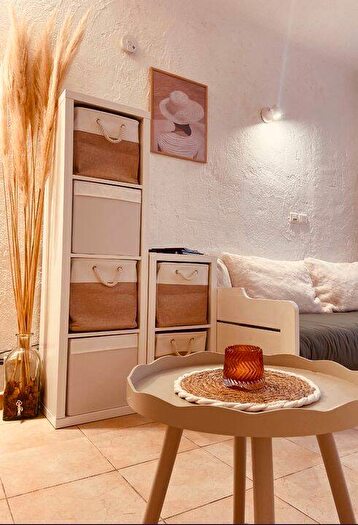 Exterieurs, Fréjus : Appartement 1 pièce à louer