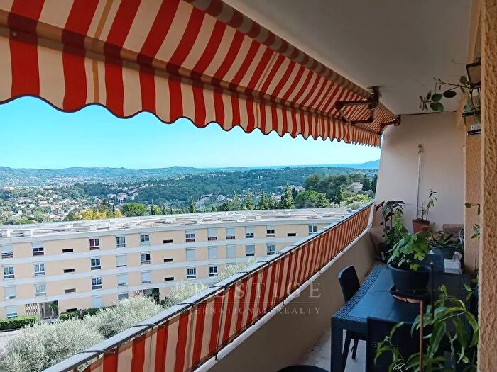 Appartement à vendre - Grasse - 4 pièces - 3 chambres