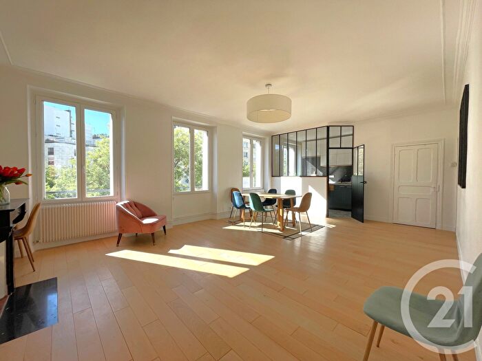 Appartement 3 pièces à vendre à Paris 16ème, Porte de Saint-Cloud, Auteuil-Sud