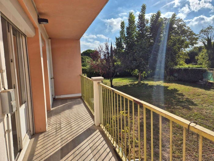 Sud, Le Luc - Appartement 3 pièces à louer