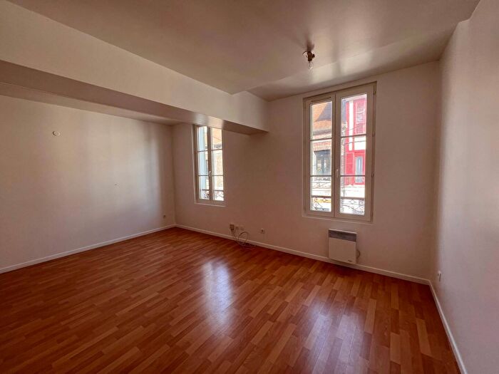 Appartement 2 pièces à Sens, à louer