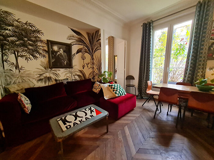 Appartement à vendre - Paris e , Secrétan, Jaurès - 3 pièces - 2 chambres