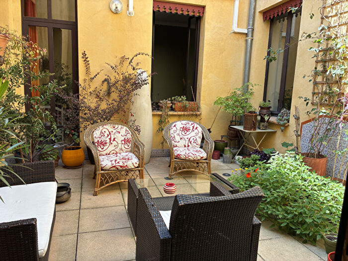 Appartement à vendre - Nîmes, Ecusson, Arènes - 7 pièces - 5 chambres