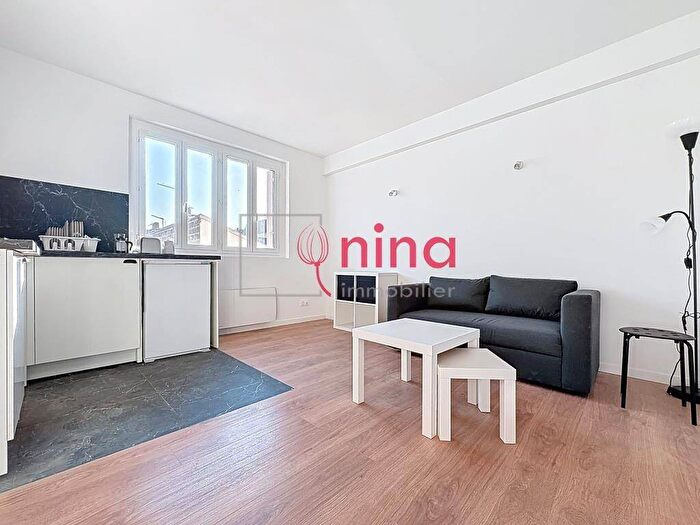Appartement à louer - Juillet Zola, Alfortville - 1 pièce