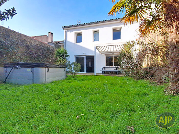 Maison à vendre - La Roche-sur-Yon, Pentagone, Pont-Morineau - 6 pièces - 4 chambres