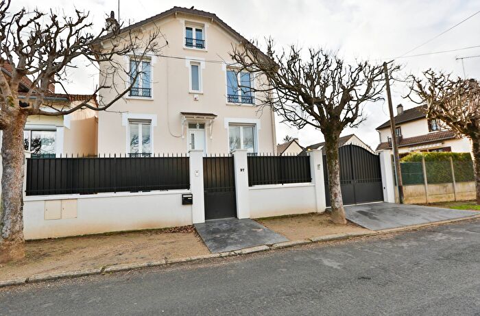 Gournay-sur-Marne : Maison 6 pièces à vendre