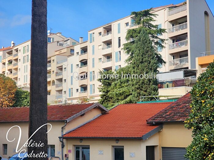 Appartement à vendre - Hyères, Centre-ville - 3 pièces - 2 chambres