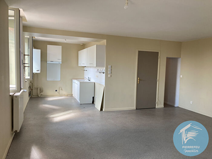 Appartement 4 pièces à Roanne, Mayollet, à louer