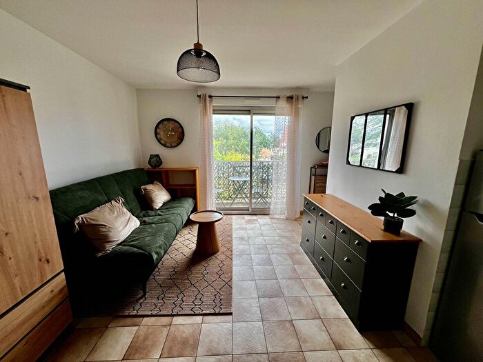 Saint Michel, Évreux : Appartement 1 pièce à louer
