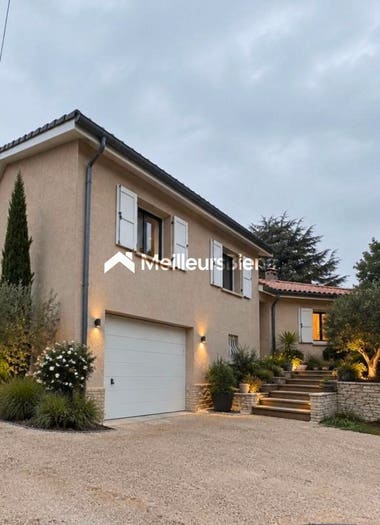 Maison 6 pièces à vendre à Roche