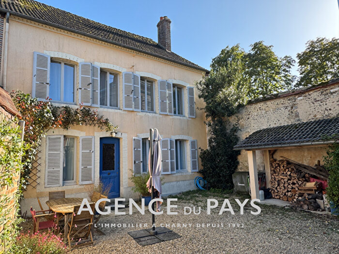 Maison à vendre - Champignelles - 6 pièces - 4 chambres