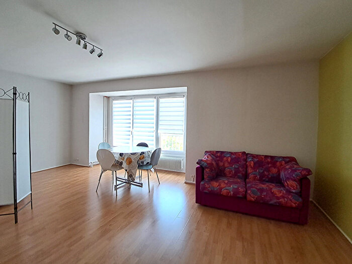 Appartement 1 pièce à Chaumont, Centre-ville, Faubourg, à louer