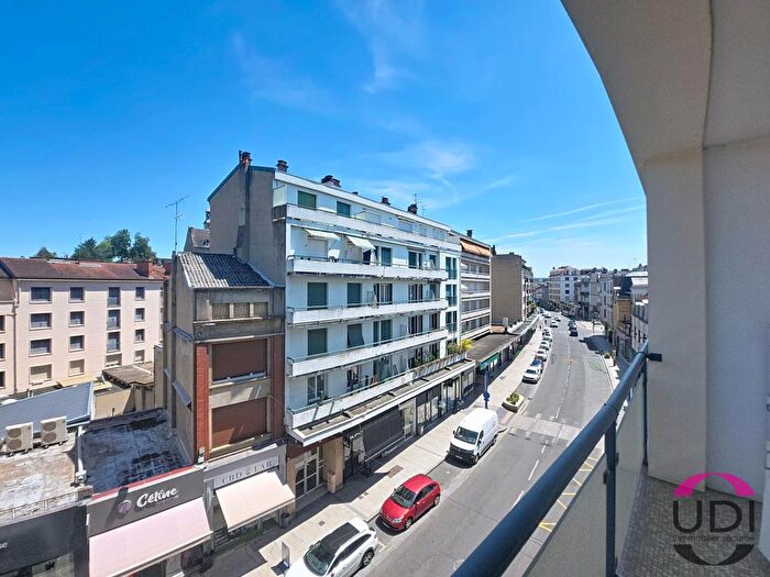Appartement 4 pièces à vendre à Montluçon, Centre-ville, Les Forges
