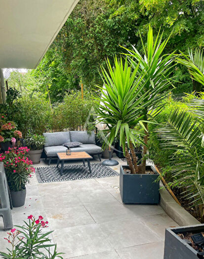 Appartement à vendre - Suresnes, Plateau Ouest - 3 pièces - 2 chambres