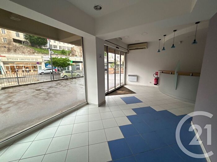 Appartement à vendre - Annonay, Centre-ville - 4 pièces - 3 chambres