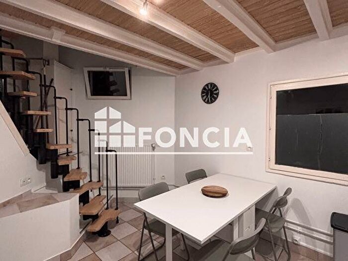 Appartement à louer - Les Rougeux, Jouy-le-Moutier - 2 pièces - 1 chambre