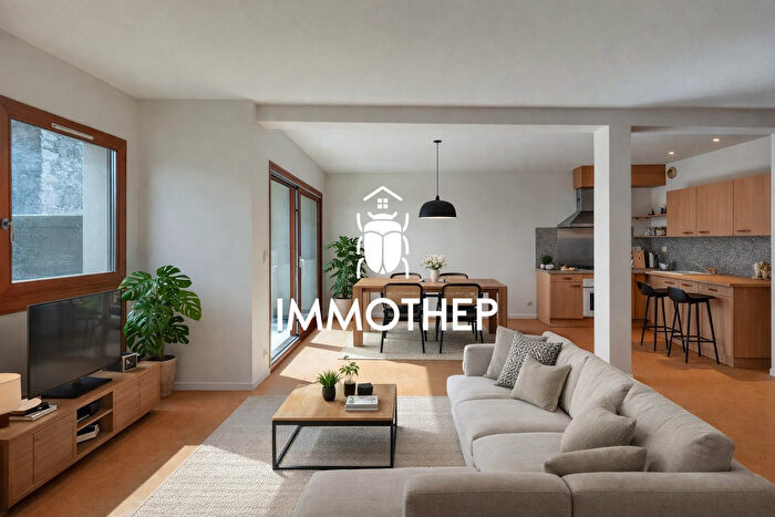 Appartement à vendre - Saint-Nazaire-les-Eymes - 4 pièces - 3 chambres