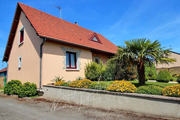 Voves : Maison 4 pièces à vendre
