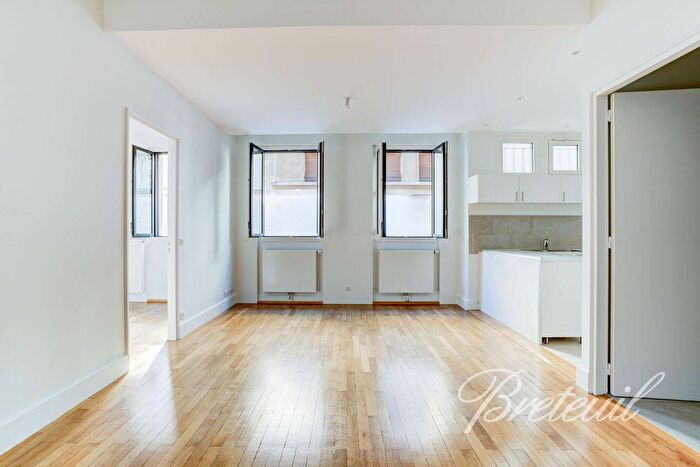 Appartement à louer - Chaillot, Paris ème arrondissement - 2 pièces - 1 chambre