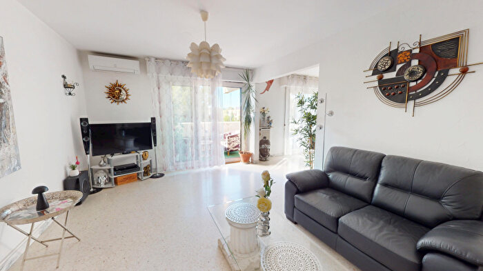 Appartement à vendre - Marseille e , La Fourragère - 5 pièces - 3 chambres