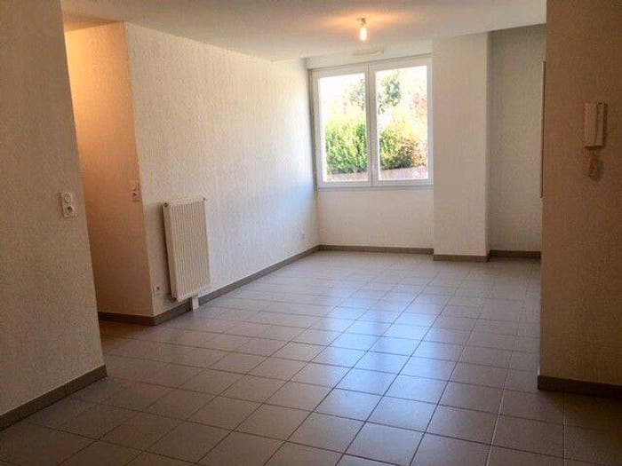 Bollée-Sainte Croix-Clairfontaine, Le Mans : Appartement 2 pièces à louer
