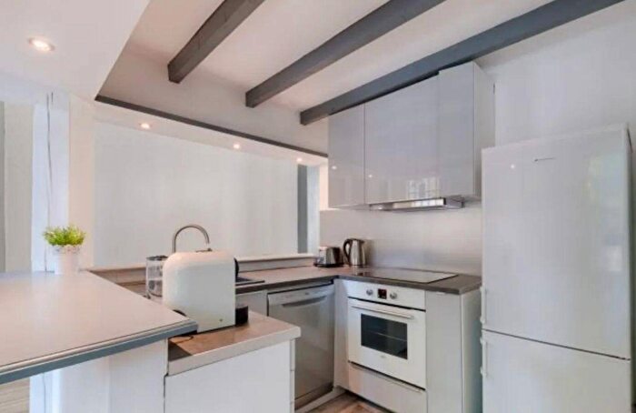 Appartement à louer - Saint-Antonin-sur-Bayon - 2 pièces - 1 chambre