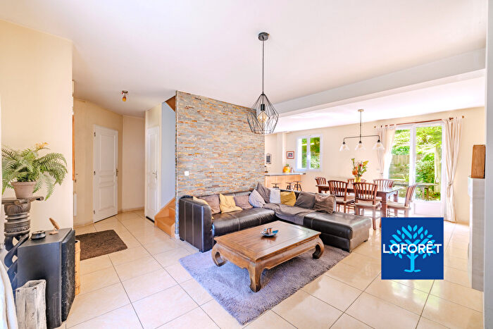 Maison 6 pièces à vendre à Puiseux-en-France