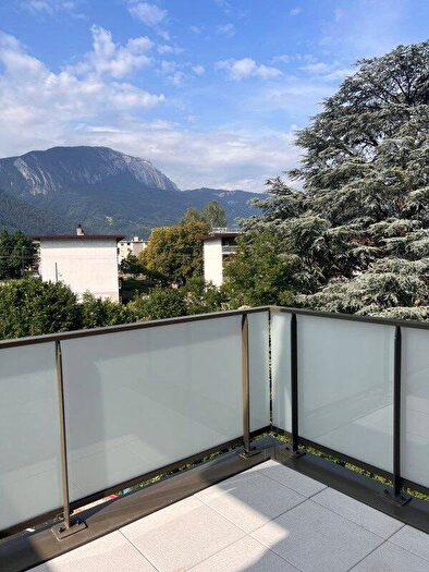 Appartement à louer - Les Villages, Cluses - 3 pièces