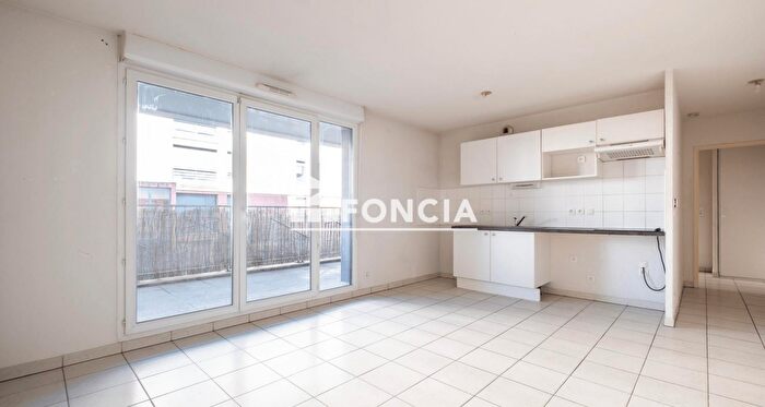 Maisons à vendre et appartements à louer - 1