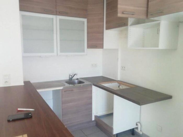 Pressoir-Prompt-Bas Coudray, Corbeil-Essonnes : Appartement 2 pièces à louer