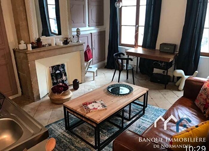 Centre Ancien, Caen : Appartement 1 pièce à louer