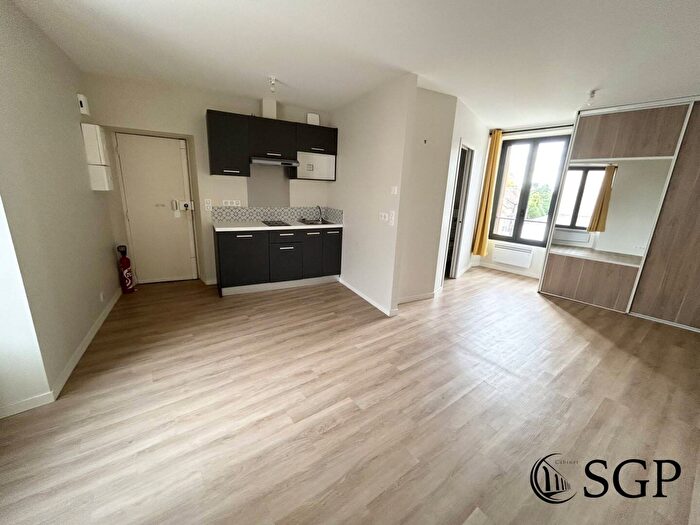 Appartement à louer - Châteaufort - 1 pièce