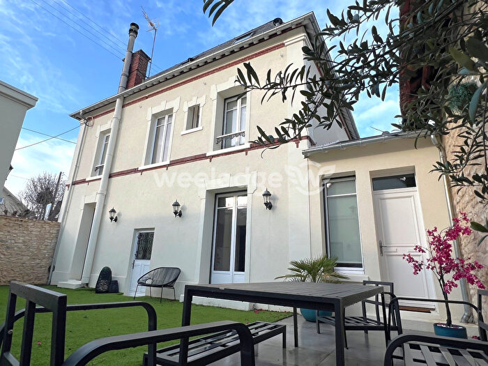 Maison à vendre - Mantes-la-Jolie - 8 pièces - 6 chambres