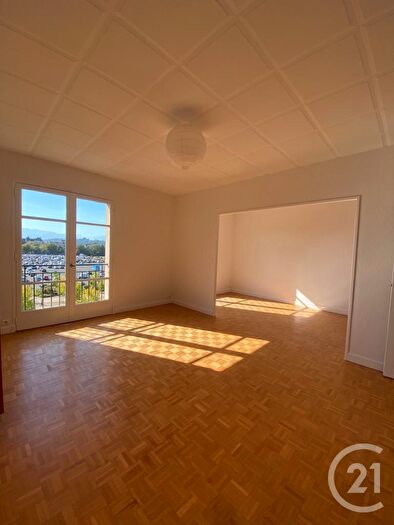 Pau, Centre-ville : Appartement 4 pièces à louer