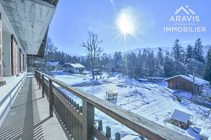 Maison à vendre - Verchaix - 13 pièces - 9 chambres