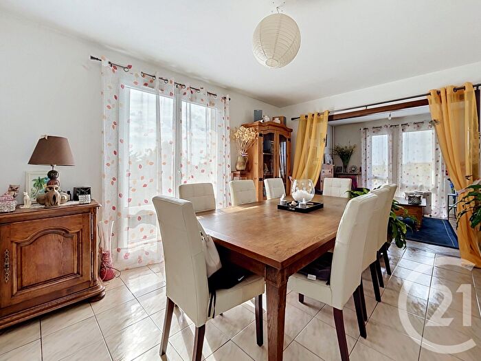 Appartement 4 pièces à vendre à Romilly-sur-Seine, Centre-ville, Gare, Lion, Les Hauts Buissons