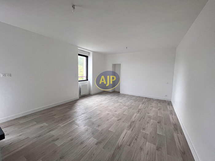 Cléguérec - Appartement 1 pièce à louer