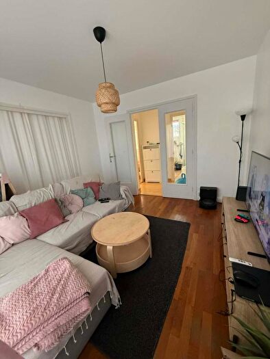 Appartement à louer - Lyon e , Monchat - 2 pièces - 1 chambre