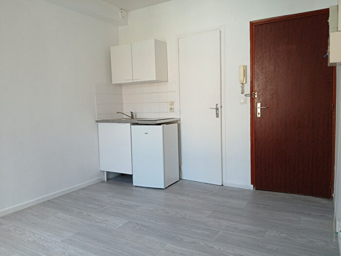 Appartement 1 pièce à louer à Reims, Clairmarais, Charles Arnould