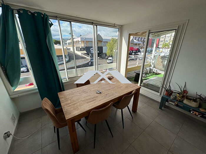 Saint-Pierre, Centre-ville - Appartement 5 pièces à vendre