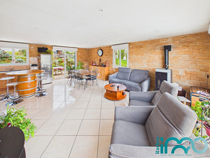 Maison 5 pièces à Firmi, à vendre