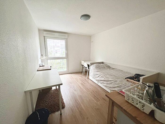 Appartement à louer - Faubourg de lArche, Courbevoie - 1 pièce