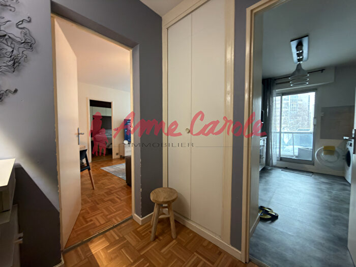 Appartement à louer - Saint-Maurice, Ecluse - 2 pièces - 1 chambre