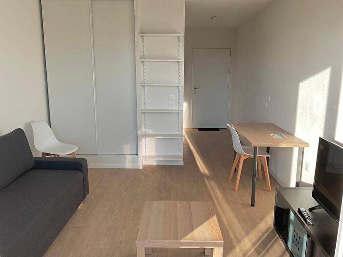 Appartement 1 pièce à Zone Industrielle Quatre Pavillons-La Gardette, Lormont, à louer