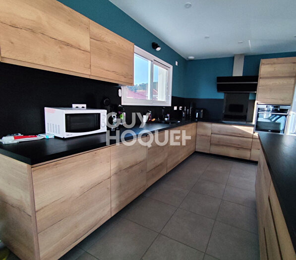 Maison à vendre - Rozier-en-Donzy - 5 pièces - 4 chambres