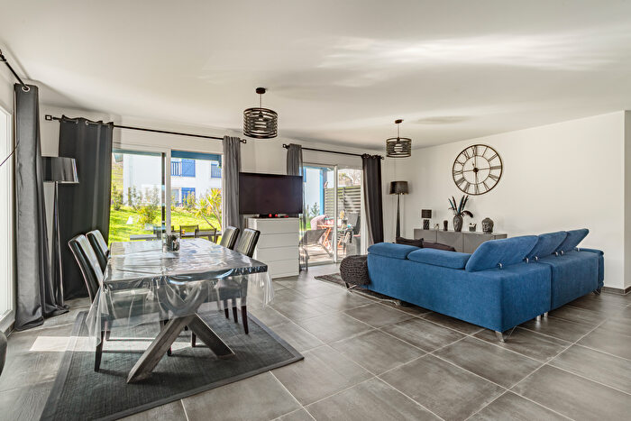 Maison 4 pièces à Ascain, à vendre